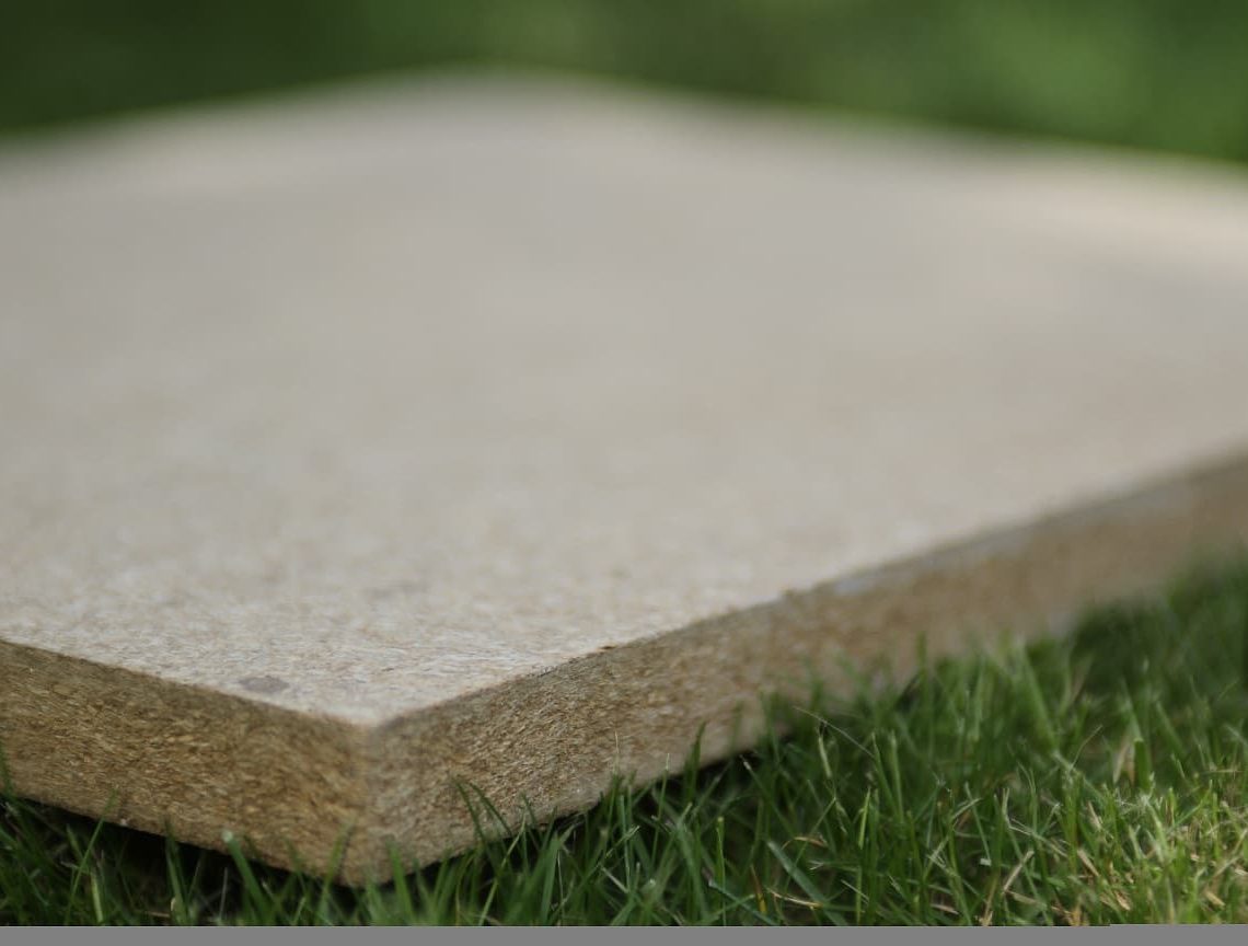 Sustainable Strawboard as a Material for Creating Fitted Furniture